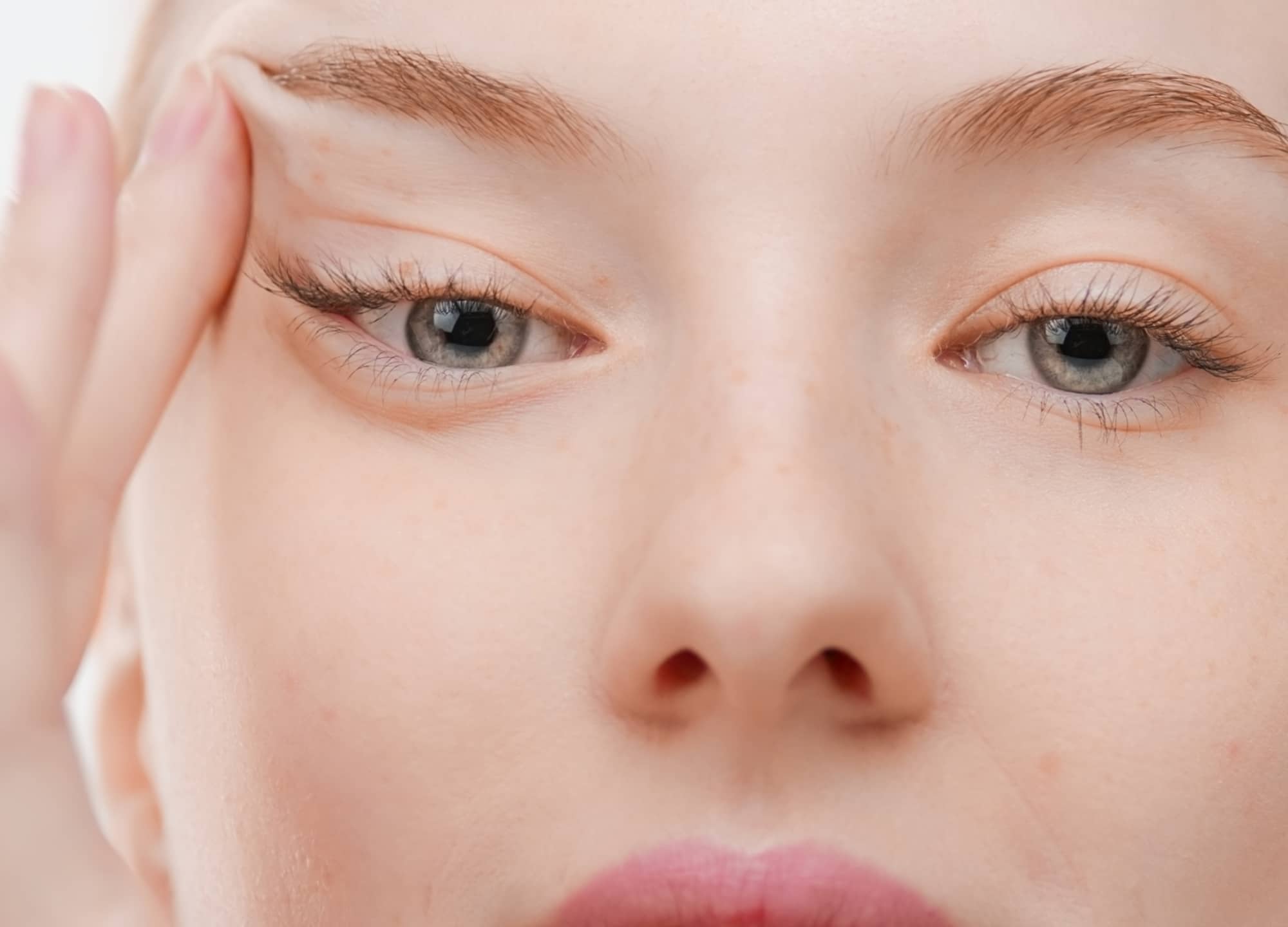 What Is a Eyebrow Lift? Types, Benefits, Risks - Plastic Surgery